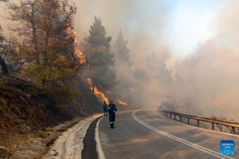 Raging fire forces more evacuations in Greece -Xinhua