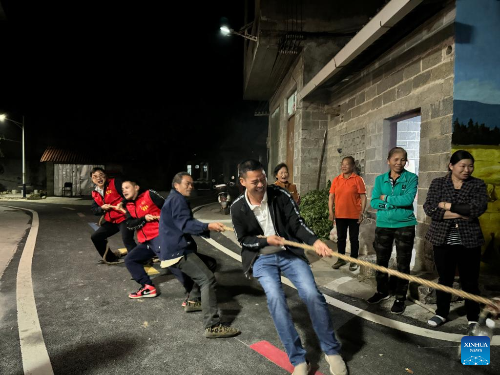 Residents in Nazao Village have rich cultural life after work in South ...