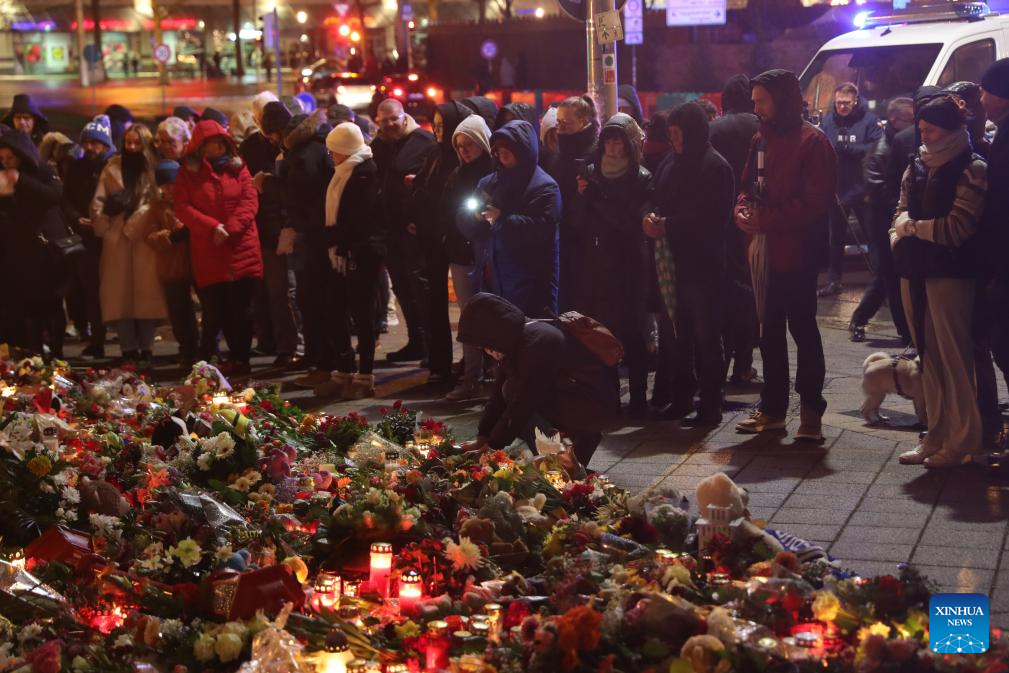 People mourn victims of car-ramming attack in Germany-Xinhua