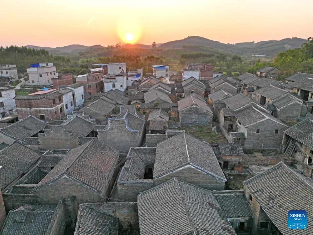 View of Longteng Hamlet in south China's Guangxi-Xinhua