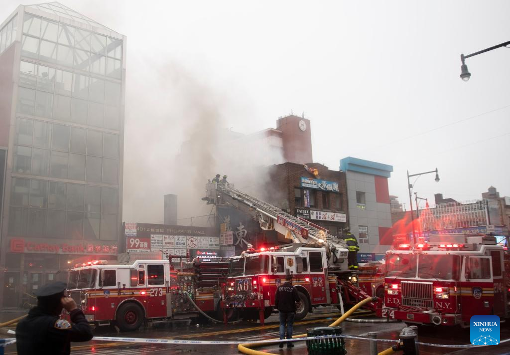 Major fire damages commercial building in New York's Flushing Chinatown ...