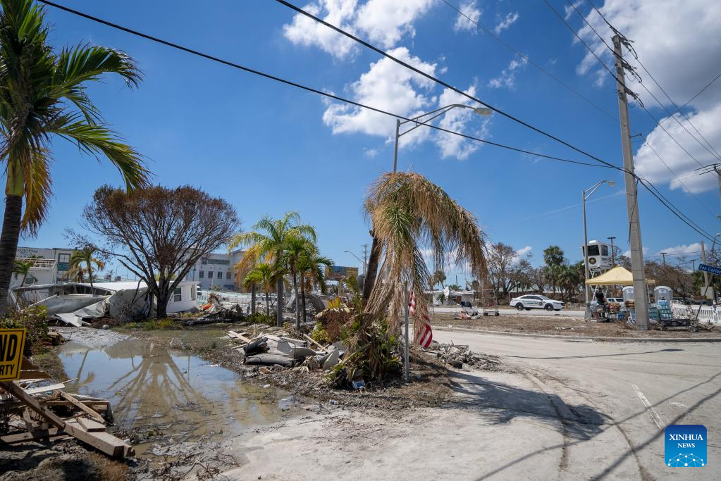 Death toll from Hurricane Ian in U.S. exceeds 110, nearly 300,000 still ...