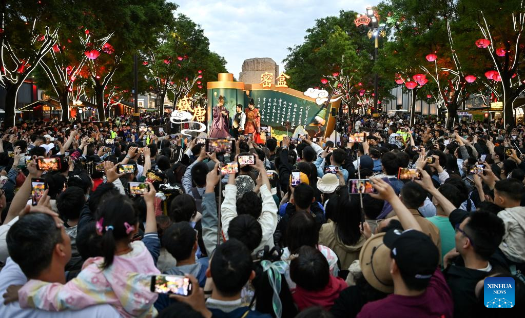 In pics: Datang Everbright City, tourist landmark of Xi'an, NW China-Xinhua