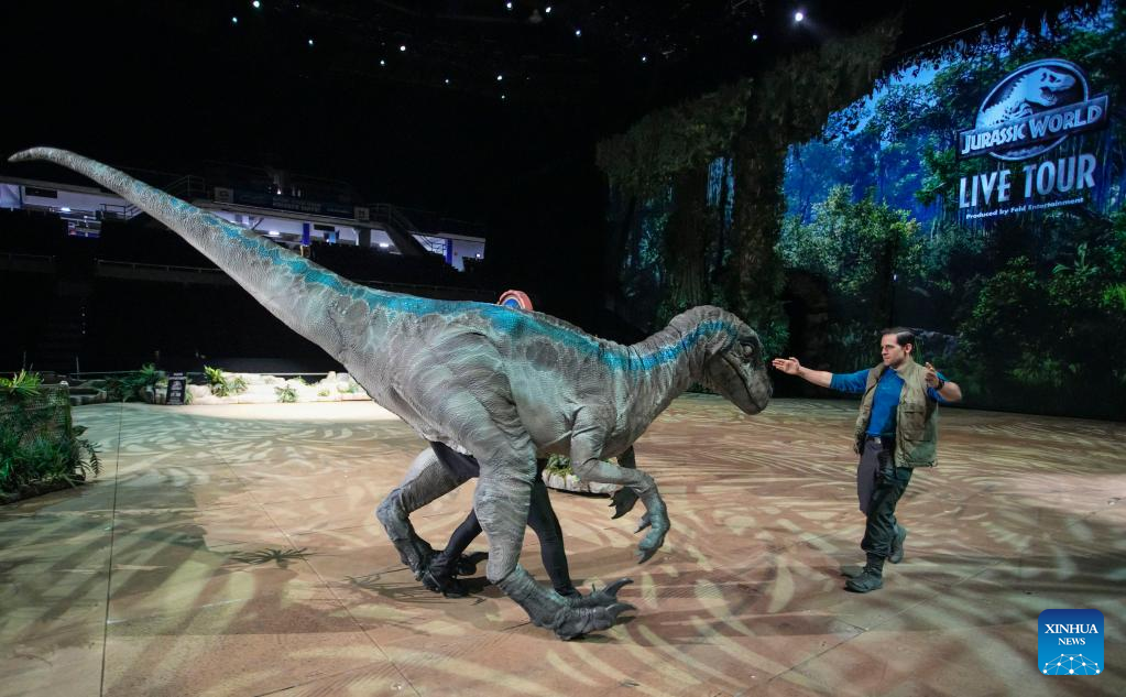 Preview of making of Jurassic World Live Tour show presented in Canada ...