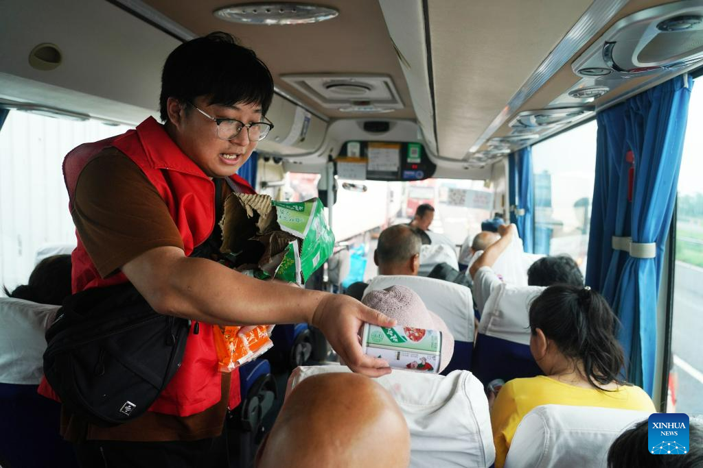 Rescue underway in flood-hit Fangshan district of Beijing-Xinhua