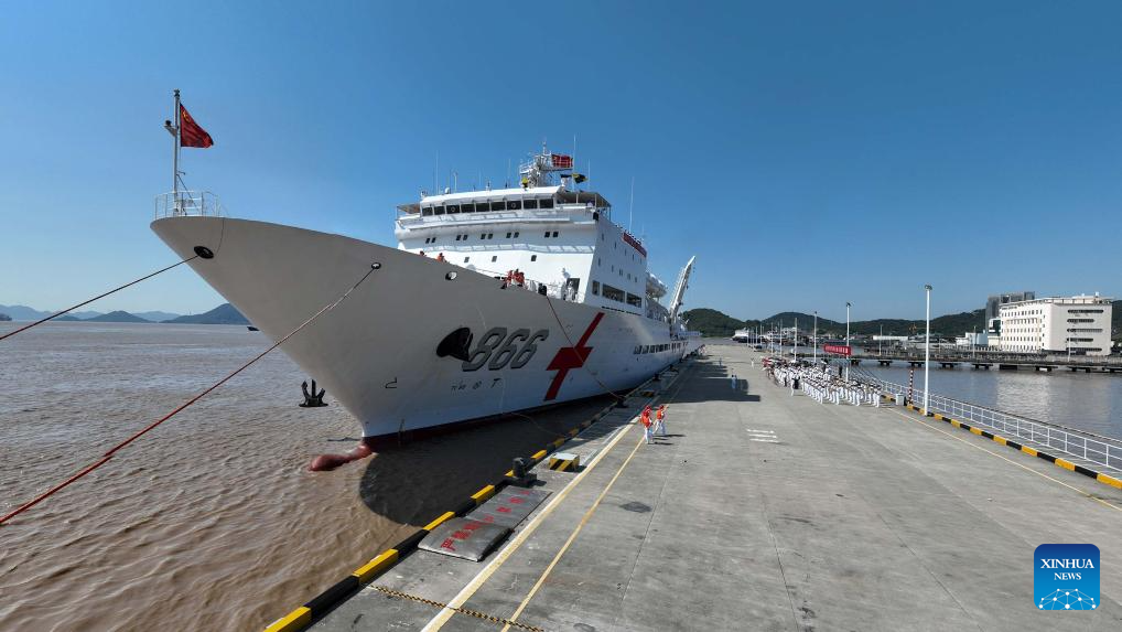 Chinese hospital ship returns home following humanitarian mission-Xinhua