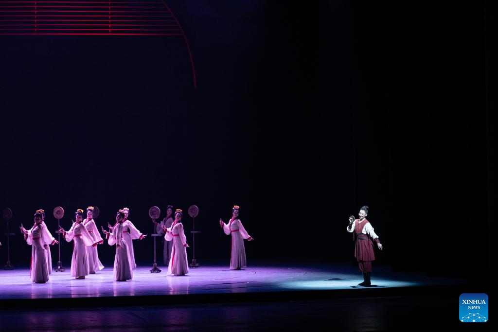 Chinese dance drama "Mulan" staged at Kennedy Center in Washington-Xinhua