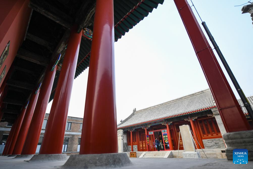 Beijing's Hong'en Temple opens to public-Xinhua