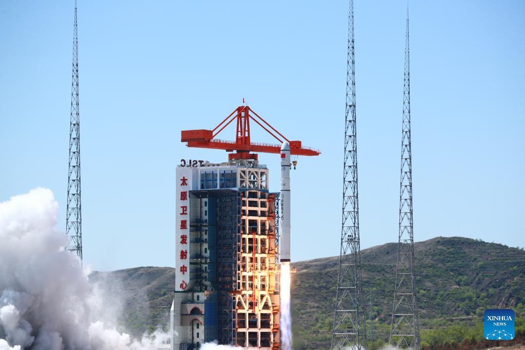 China's Long March-6C rocket makes maiden flight-Xinhua