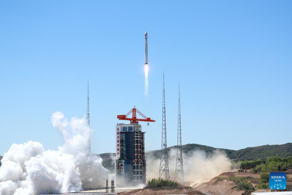 China's Long March-6C rocket makes maiden flight-Xinhua