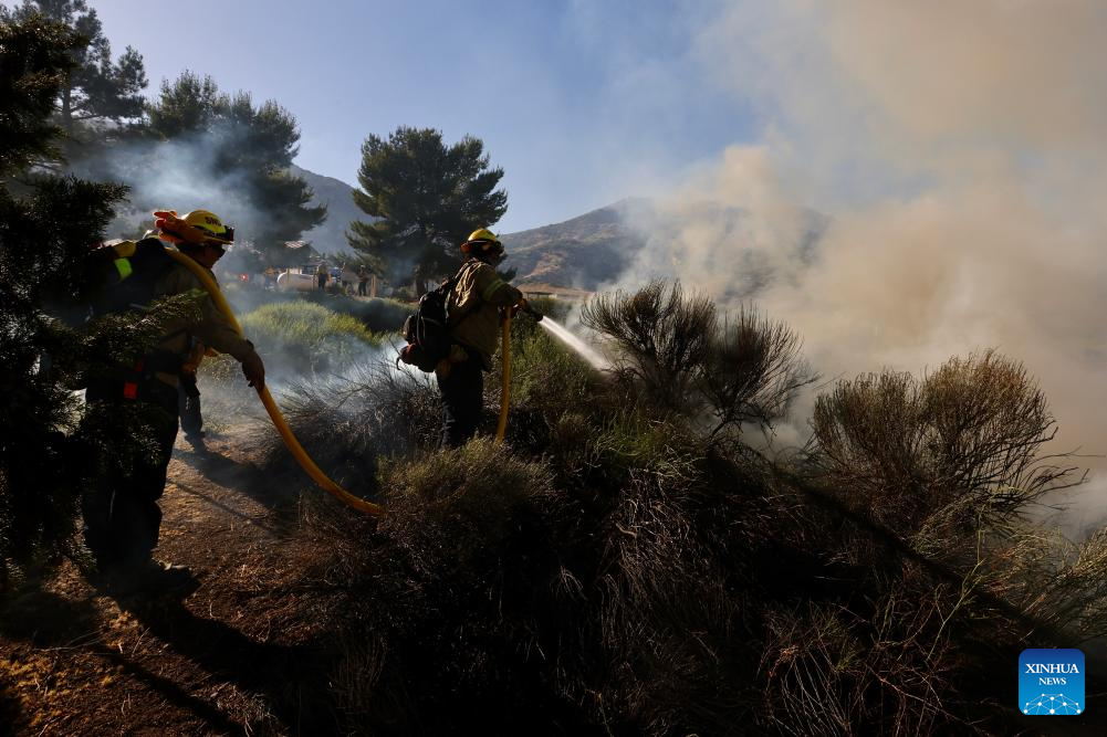 Wildfire forces 1,200 people to evacuate in U.S. Southern California-Xinhua