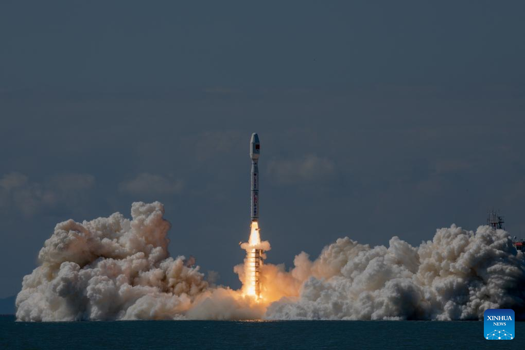 China's Smart Dragon-3 rocket launches 8 satellites from sea-Xinhua
