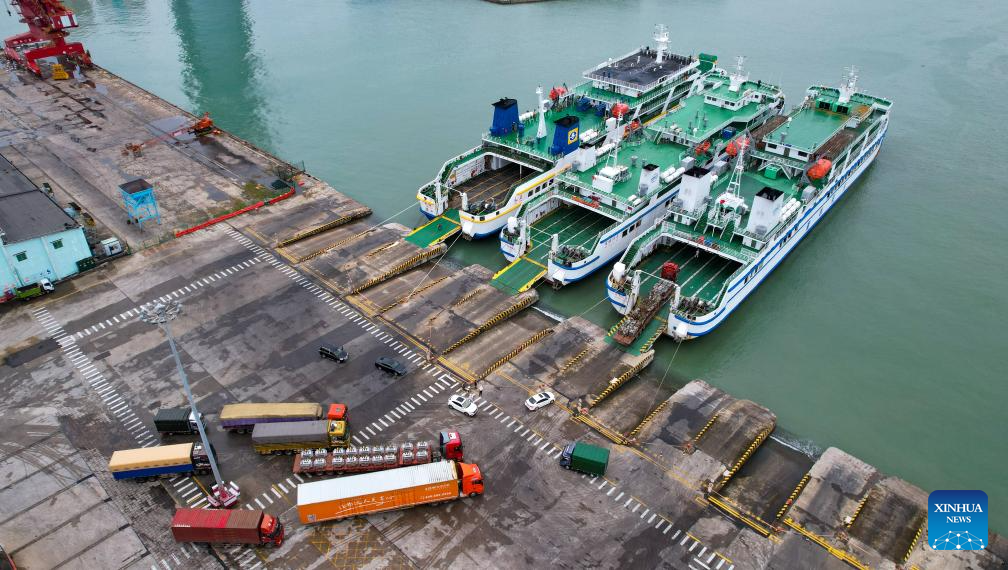Port service in Haikou resumes operation-Xinhua
