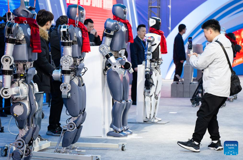 Humanoid robots of "Chucai" series displayed in Wuhan-Xinhua